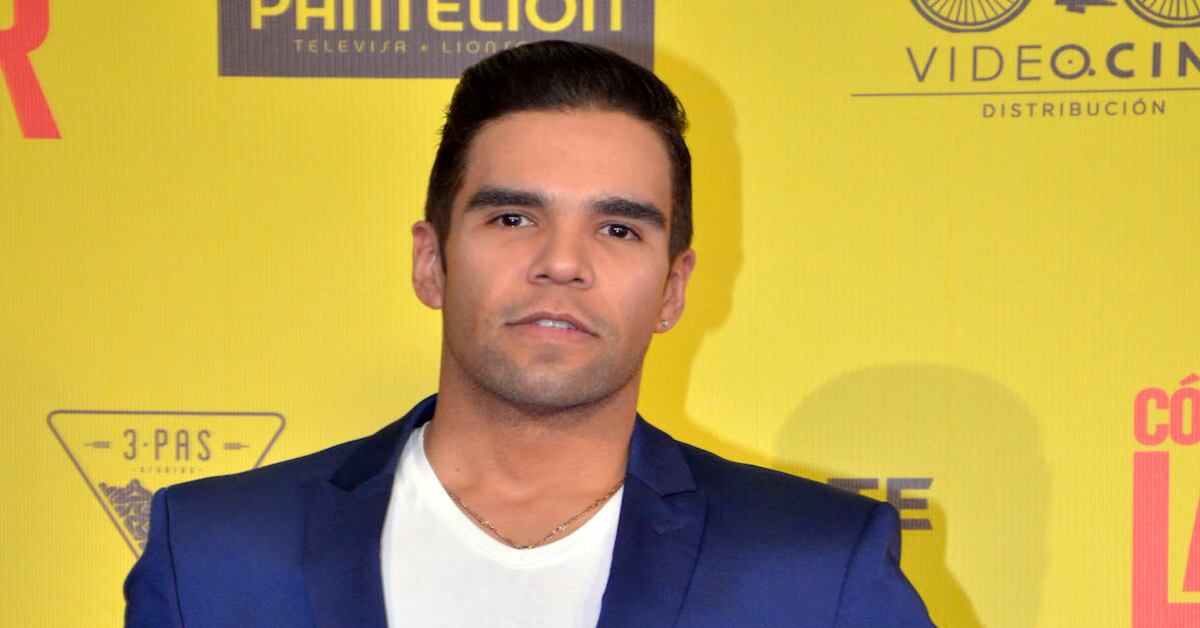 Emir Pabón llega a TV Azteca en silla de ruedas tras accidente ...