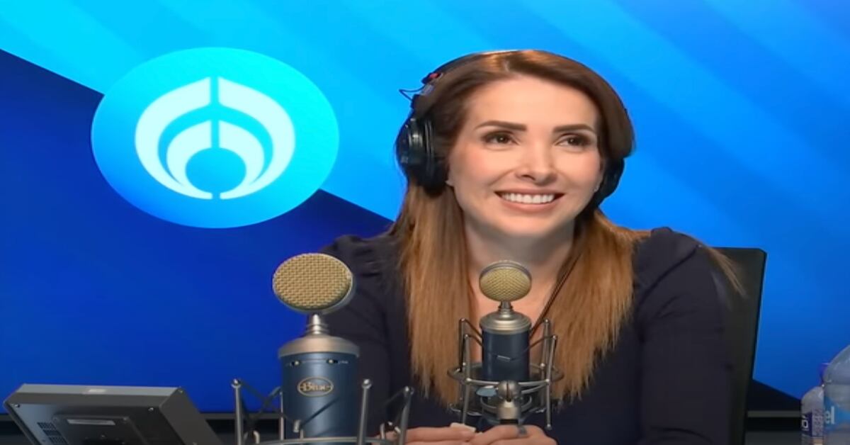 Azucena Uresti comparte sorprendente foto desde la playa por Semana Santa