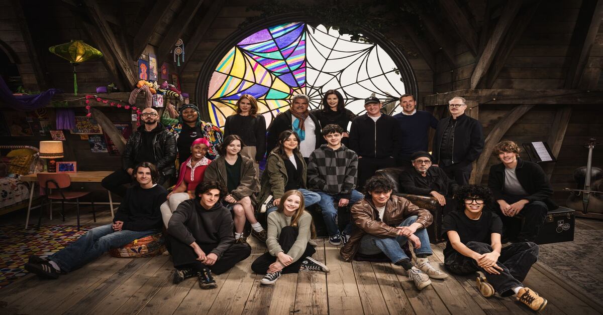 La segunda temporada de Merlina, serie de Netflix, incluye en su elenco ...